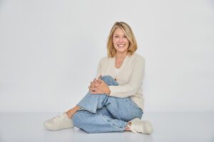 Colette Carlson | Hall of Fame Keynote Speaker & Author